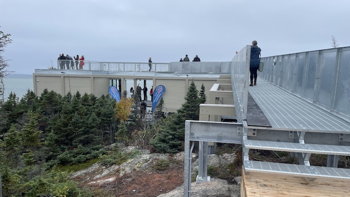 Les Wolastoqiyik inaugurent un nouveau site d’observation du béluga à ...