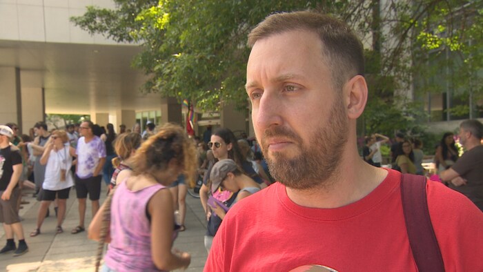 La communauté de Hamilton rétorque aux actes de violence | Radio-Canada