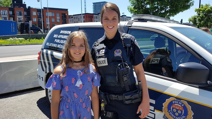 Un camp de jour policier pour des enfants de Longueuil | Radio-Canada