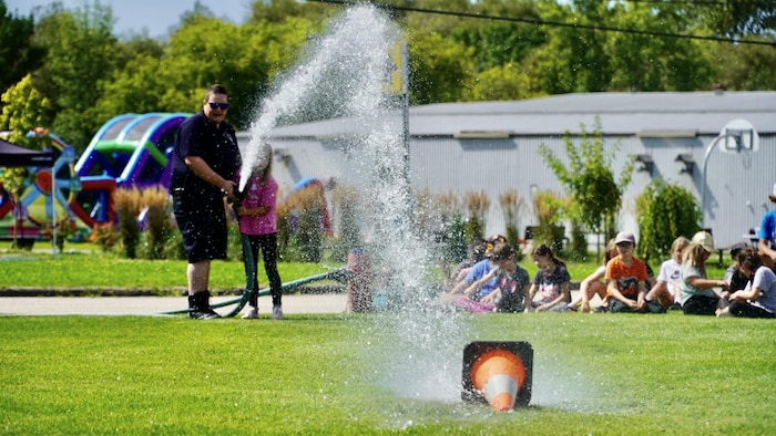 Un camp de jour à l’usine pour faciliter la conciliation travail ...