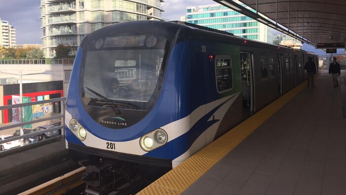 TransLink augmente le nombre de trains sur la Canada Line | Radio-Canada