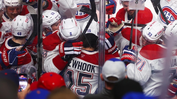 Le hockeyeur Alex Newhook, fierté de Terre-Neuve-et-Labrador | Radio-Canada
