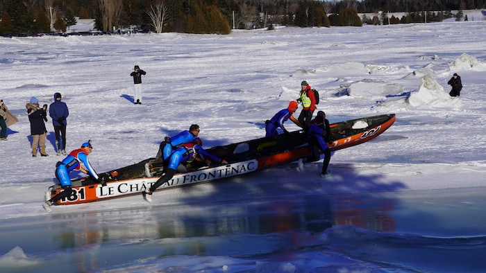 Les canots s’élancent sur le fleuve! | Radio-Canada
