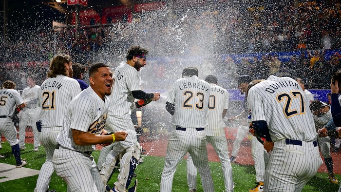 Une 4e finale consécutive pour les Capitales | Radio-Canada