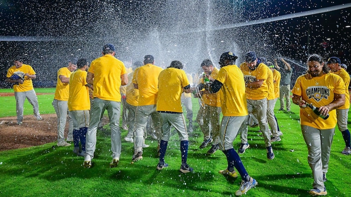 Les Capitales de Québec champions de la Ligue Frontière pour une ...