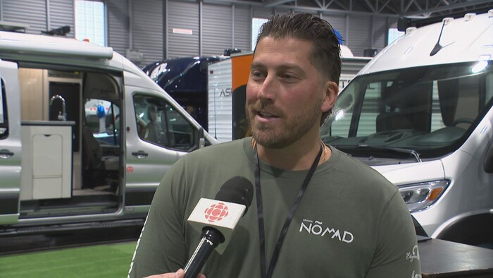 Caravaning : « Les gens n’iront pas au sud de la frontière » | Radio-Canada