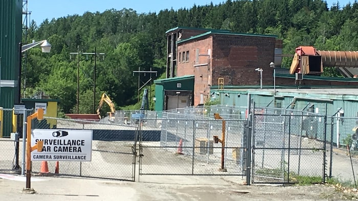 Des travailleurs inquiets de l’avenir de l’usine Graphic Packaging d ...