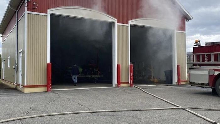 La caserne d’incendie de Trois-Rives rasée par le feu | Radio-Canada
