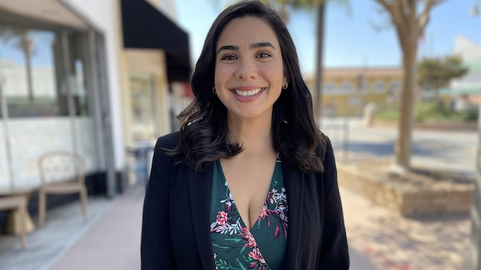 Que feriez-vous avec un revenu minimum garanti de 1000 $ US par mois ...