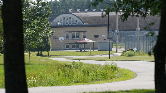 Fuir par le lac : une « mode » dangereuse au Centre de réadaptation Val ...