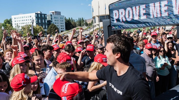 Qui était Charlie Kirk, l’influenceur devenu « martyr » de la droite ...