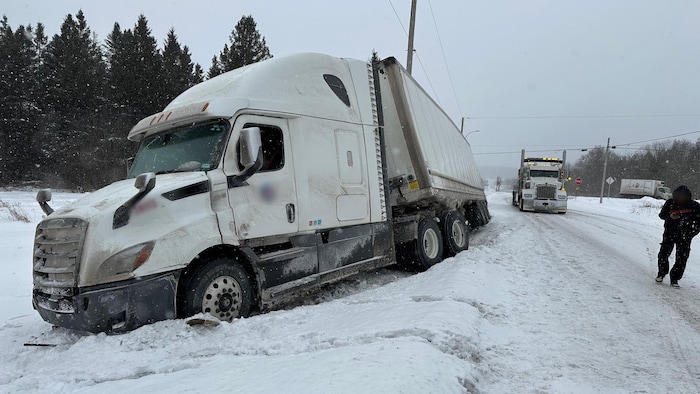 Phénomène Chauffeurs inc. : « Les chauffeurs illégaux n’ont pas d ...