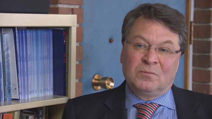 Avec le départ de députés, une victoire du PC n’est pas garantie aux ...