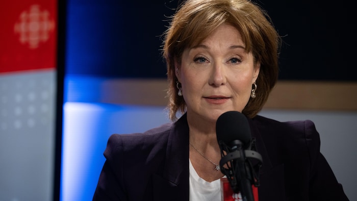 Christy Clark « envisage sérieusement » de briguer la direction du ...