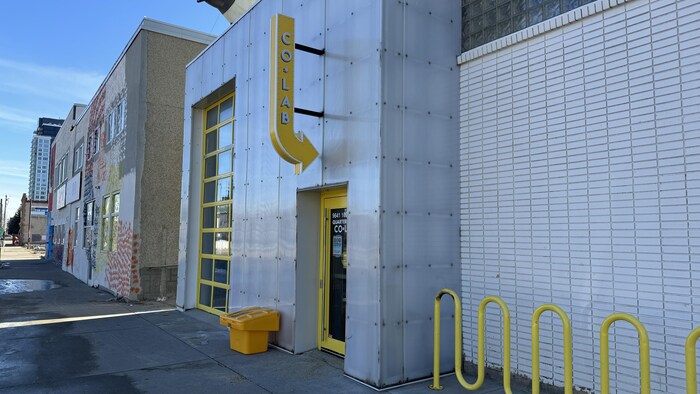 Un autobus pour découvrir des galeries d’art à Edmonton | Radio-Canada