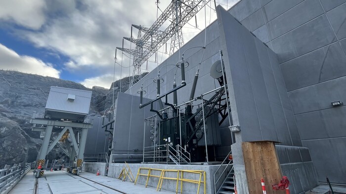 Jean Charest assistera à l’inauguration du complexe hydroélectrique de ...