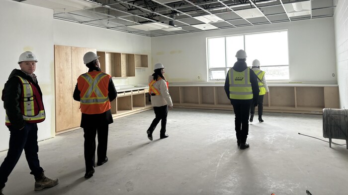 Les travaux du complexe scolaire Silverado vont bon train | Radio-Canada