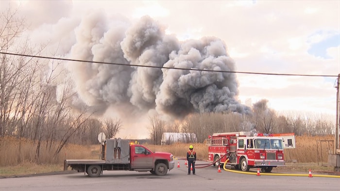 L’incendie à l’usine ArcelorMittal de Contrecœur a été circonscrit ...