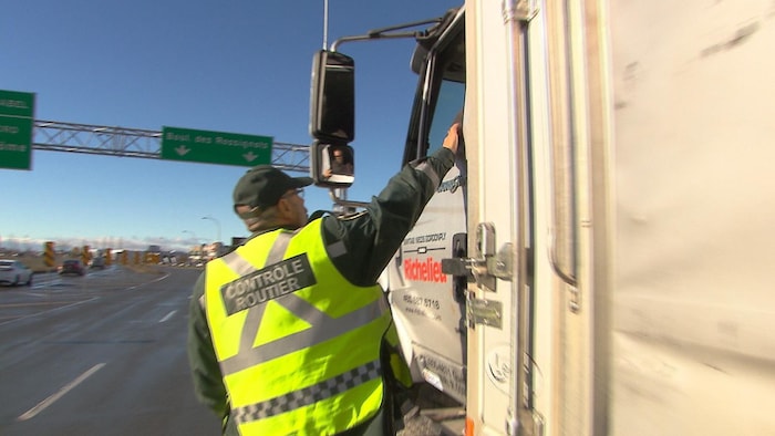 Contrôleurs routiers : le PQ veut mettre fin « au far west » sur les ...