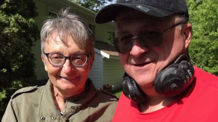 Un détecteur de métal pour retrouver une preuve d’amour disparue ...