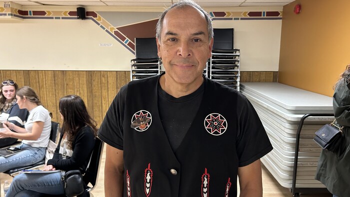 George Couchie enseigne l’histoire des pensionnats pour Autochtones ...