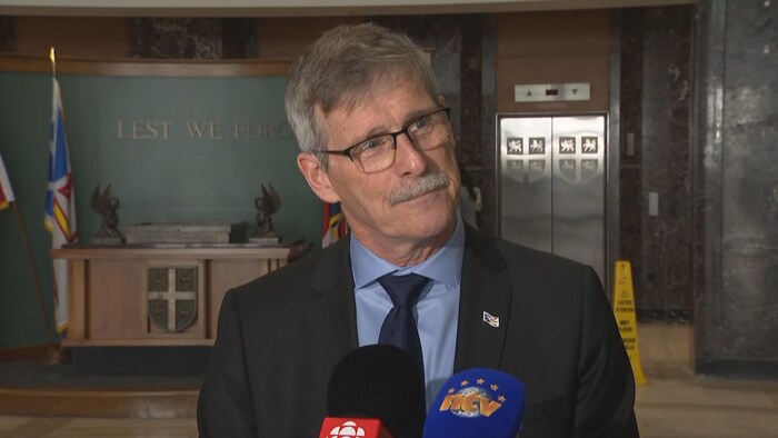 Un budget dicté par le cours du pétrole à Terre-Neuve-et-Labrador ...