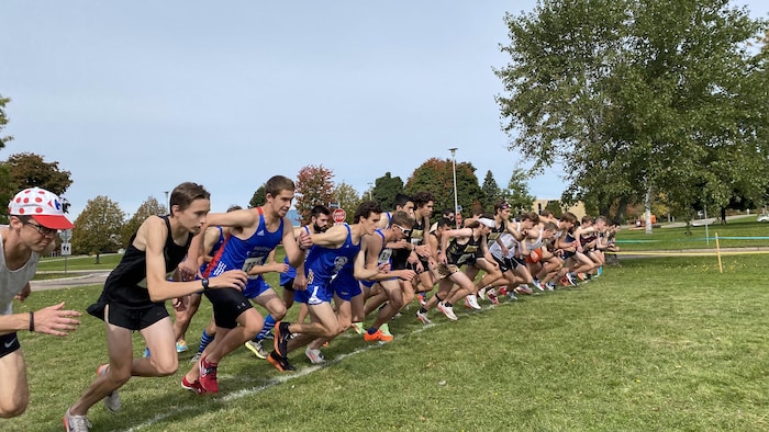 L’Université Saint-Francis-Xavier domine la Classique de cross-country ...