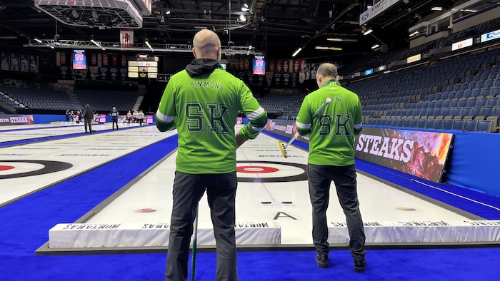 Brier 2024 : coup d’envoi du championnat national de curling masculin à Regina | Radio-Canada