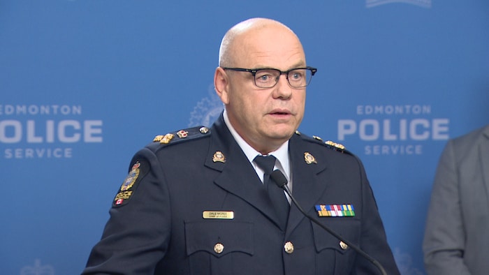 Six individus liés à un réseau d’extorsion arrêtés à Edmonton | Radio ...
