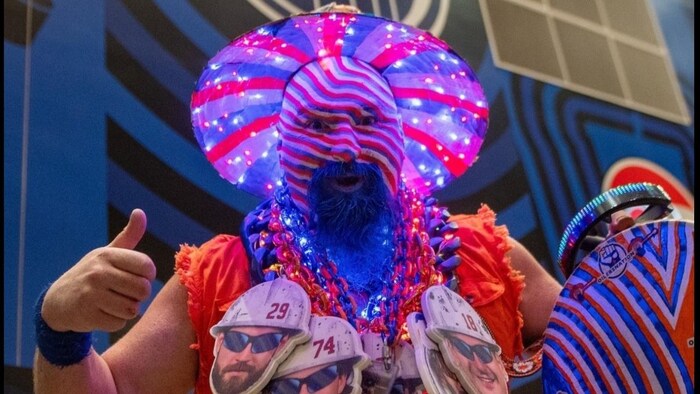 Plus optimistes que jamais, des supporteurs des Oilers se préparent ...