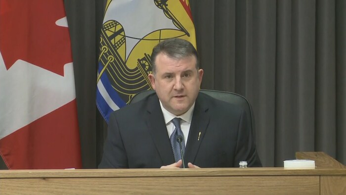 Daniel Allain dévoile son livre vert sur la réforme municipale | Radio ...