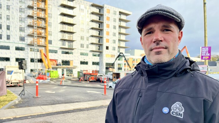La présence accrue du privé en santé dénoncée à Rivière-du-Loup | Radio ...