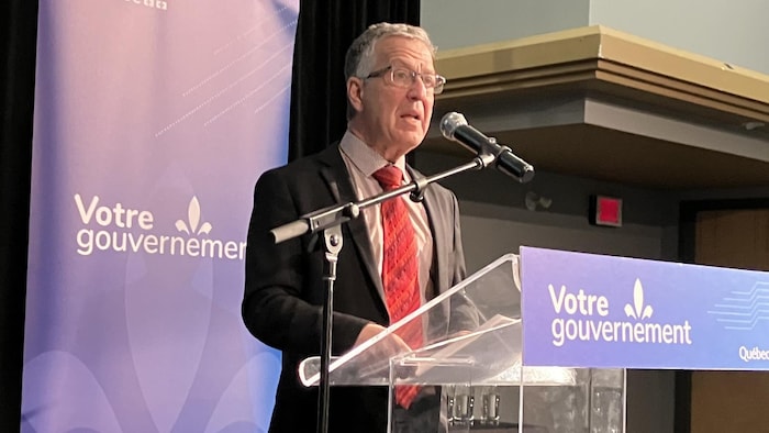 Daniel Bernard appuie Christine Fréchette à la direction de la CAQ ...