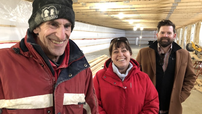 Avec l’aide d’un nouvel investisseur, À la canne blanche double sa ...