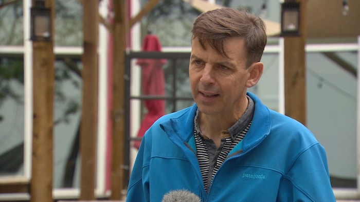 Les préparatifs du festival du Canoë Volant s’intensifient | Radio-Canada