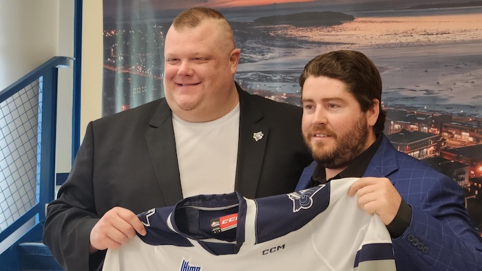 Joël Perrault devient le 8e entraîneur-chef de l’Océanic de Rimouski ...