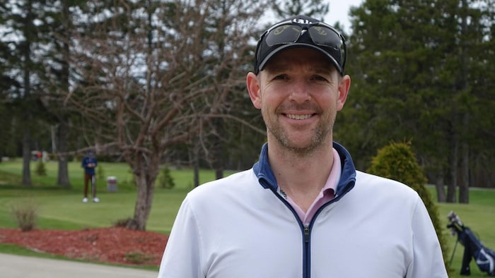 Un début de saison hâtif pour les golfeurs | Radio-Canada