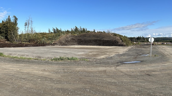 Déménagement en vue pour la surface de dek hockey sur toit à Rimouski ...