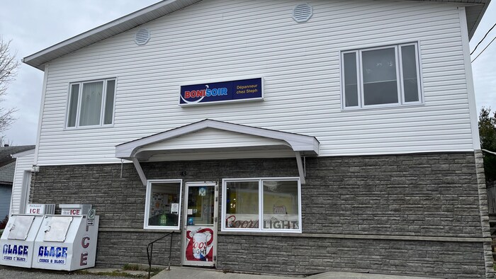 Vivre sans eau potable, le défi des Normétaliens depuis deux mois ...