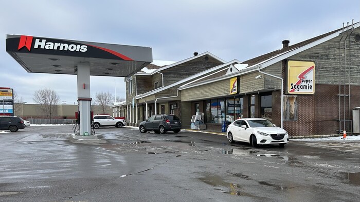 Introduction par effraction dans un dépanneur de Chicoutimi | Radio-Canada