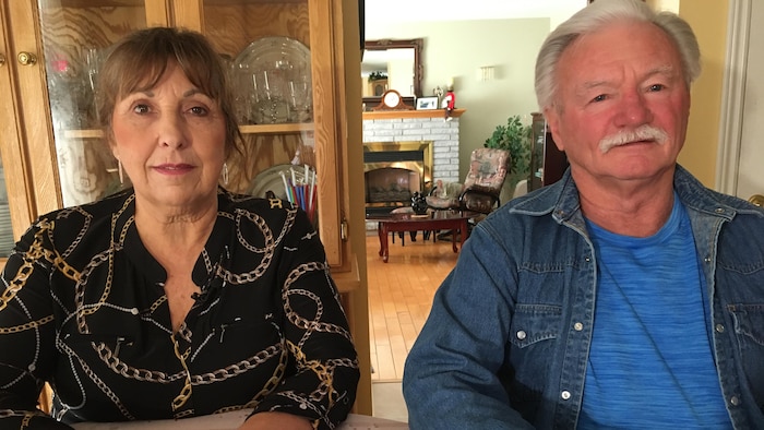 Un homme se fait voler sa carte de débit et 3000 $ au Walmart de ...