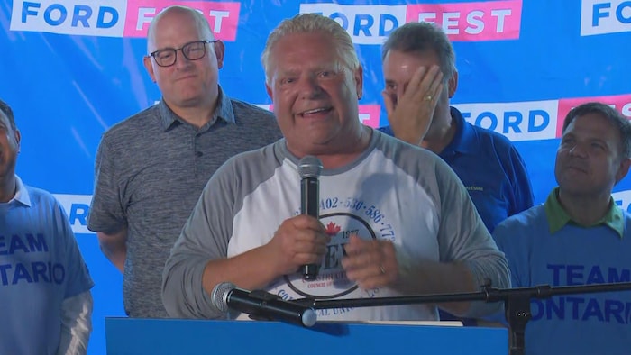 Doug Ford et le maire de Windsor veulent un hélicoptère pour surveiller ...