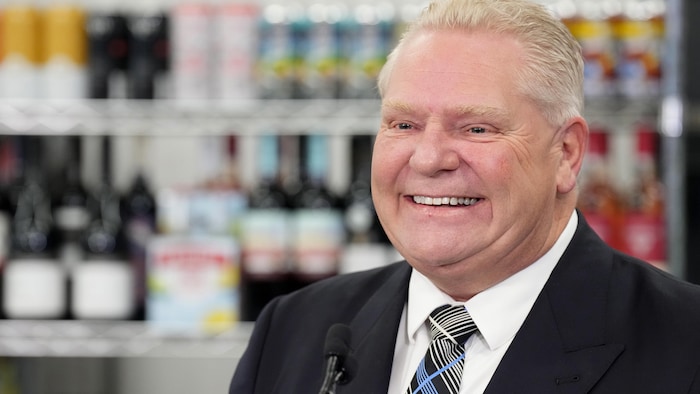 Doug Ford menace de boycotter l’alcool des États-Unis | Radio-Canada