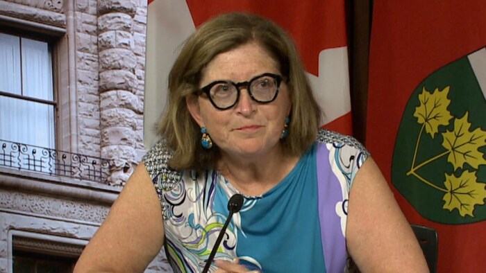 Les hôpitaux ontariens au « point de saturation », selon l’AHO | Radio ...