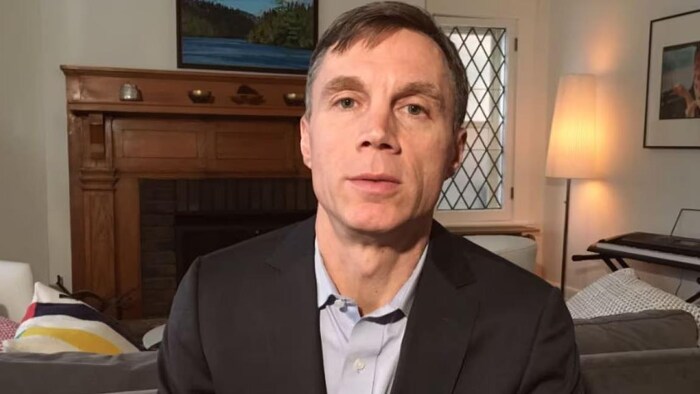 Conflits d’intérêts : Wab Kinew accusé d’avoir pris l’avion nolisé des ...