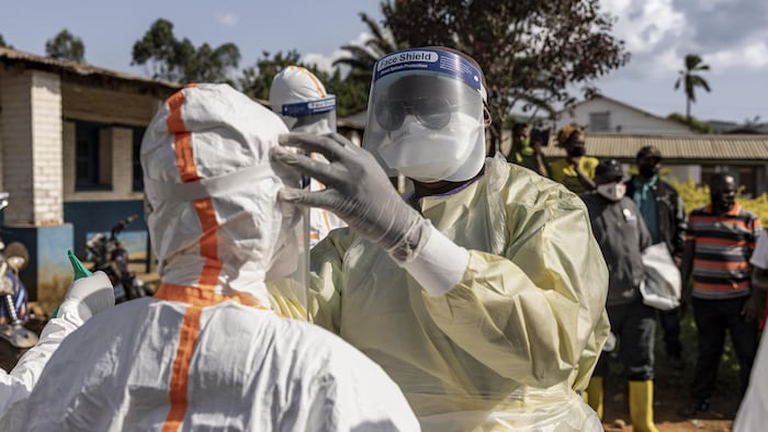 Ebola : le risque en RDC passe d’élevé à « très élevé », annonce le ...