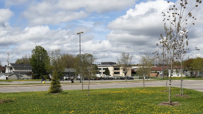 Un « complexe modulaire » de 600 places ajouté à l’école Roger-Comtois ...