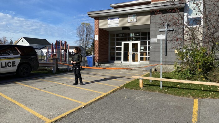 Vandalisme : l’école des Cheminots-de Saint-Rémi fermée lundi | Radio ...