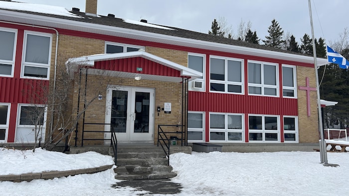 « Ça prend une école dans un village » : une solution pour sauver des ...