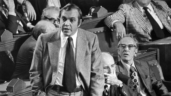 Dernier hommage pour l’ancien chef du NPD Ed Broadbent | Radio-Canada